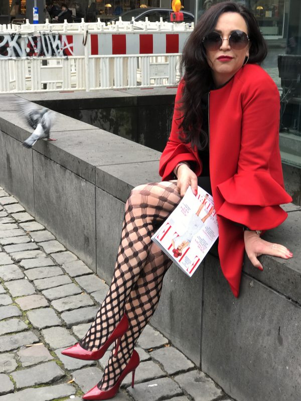 Network (in net stockings) – cochastyle